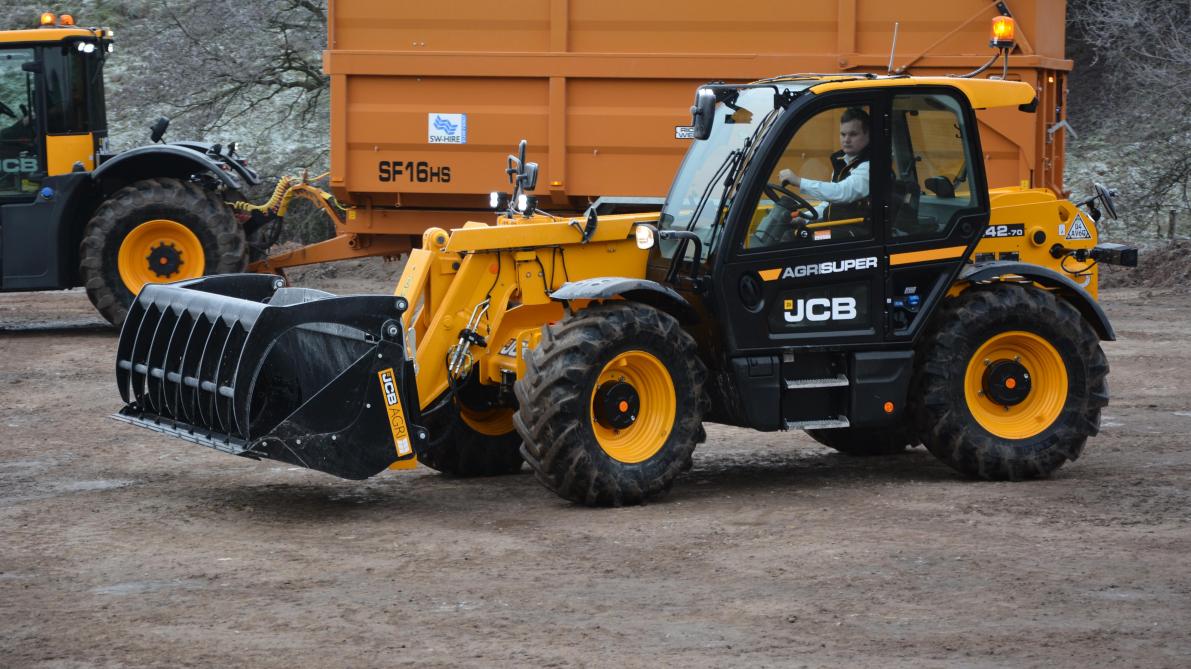 JCB Telescopic Série III: plus de confort, grâce à la cabine Command ...